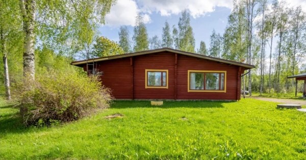 Cosy Red Log Cabin For A Family By A Beautiful Finnish Lake! - Keski-Suomi
