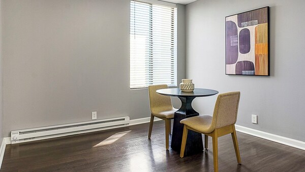 Threerivers 2bd 1 - Two Bedroom Apartment, Sleeps 3 - Fort Wayne, IN
