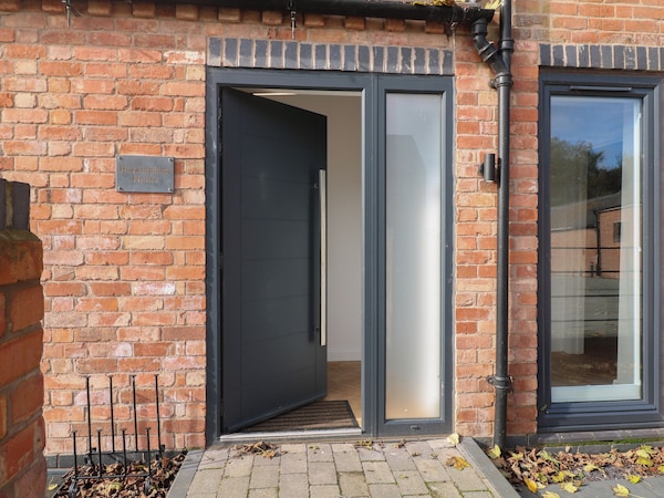 Buckingham House, Pet Friendly, With Hot Tub In Whissendine - Oakham