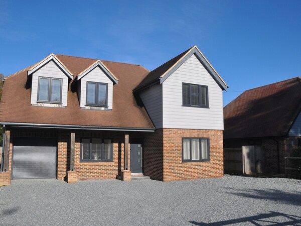 Berisal, Pet Friendly, Luxury Holiday Cottage In Challock - Kent