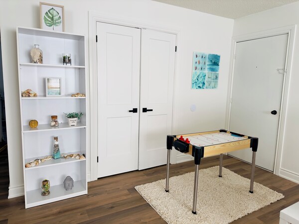 Lovely Beachside Oasis 2bd Unit In Port Dover - Port Dover