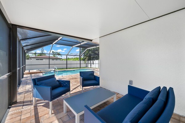 New! Fully Updated 4br Home W/ Screened Pool & Spa - Naples, FL