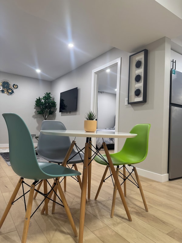 Cozy 2br Suite At Winnipeg South - Manitoba