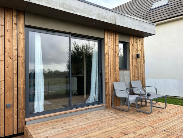 Self-contained Zen Apartment With Garden + Parking - Vitré