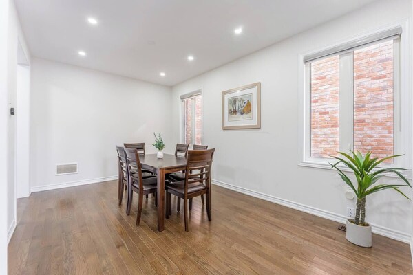 Opulent 4br Home With Modern Charm\n\n - Brampton