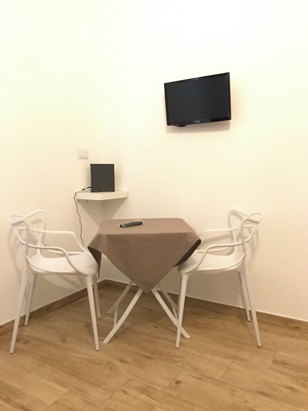 Family Apartment Located In The Center Of Taranto I Strategic Location. - Tarente