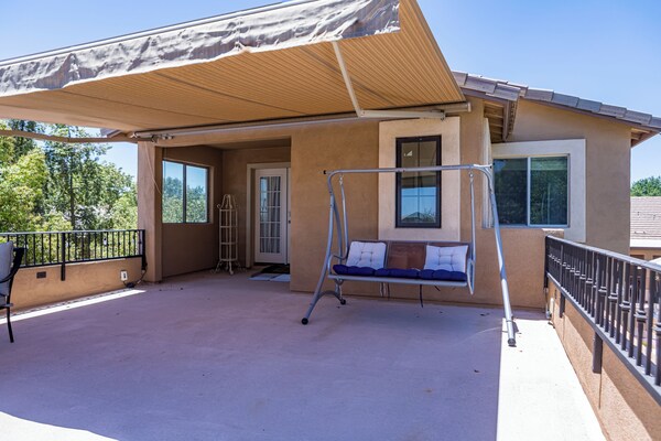 Second Story Suite W/ Balcony - Queen Creek, AZ