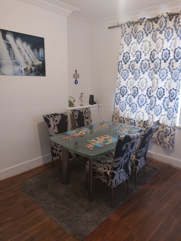 La Belle Meuniere Leicester\n - Leicester