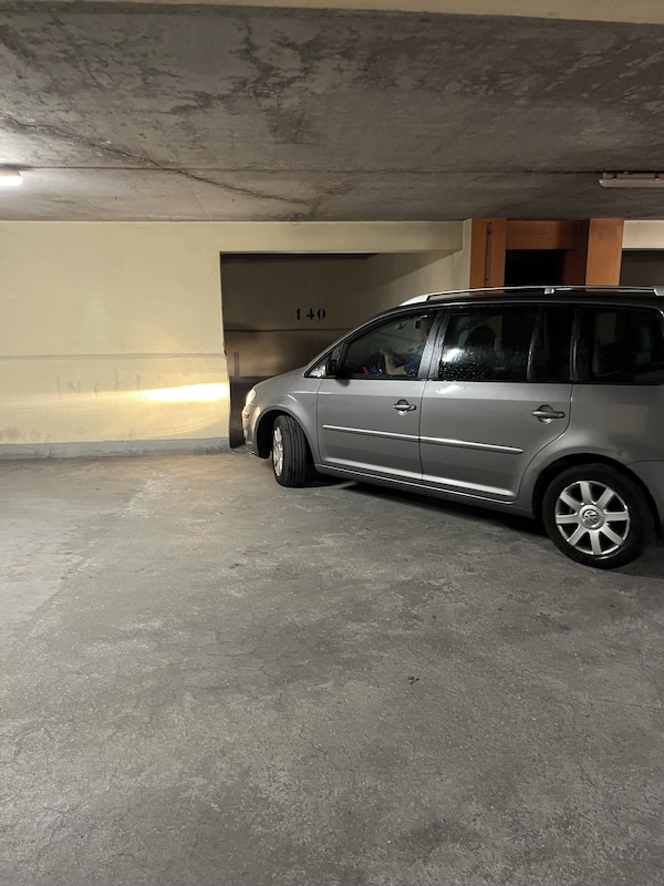 Spacieux 2 Pièces Avec Parking à Paris La Défense Avec Vue Sur La Tour Eiffel - Puteaux