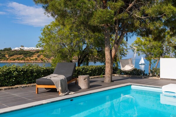 Wonderful Crete Hotel | Seafront Bungalow | Private Pool | Furnished Veranda | Panoramic Views On Mirabello Bay | Hotel Wellness & Gym | Agios Nikolaos - Agios Nikolaos