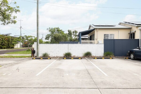 1 Bdr Apt! Gst Credits! Parking! Espresso! 316f1 - Logan City