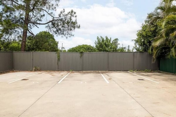 1 Bdr Apt! Gst Credits! Kitchen! Parking! 131af1 - Brisbane
