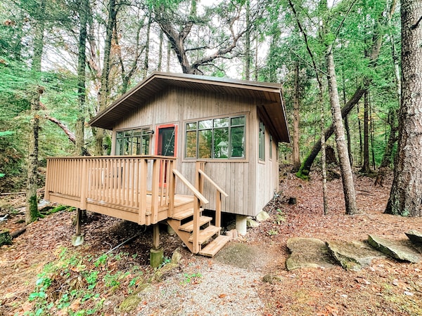 Charming Studio Cottage On Salt Spring Island With Wifi - Galiano Island