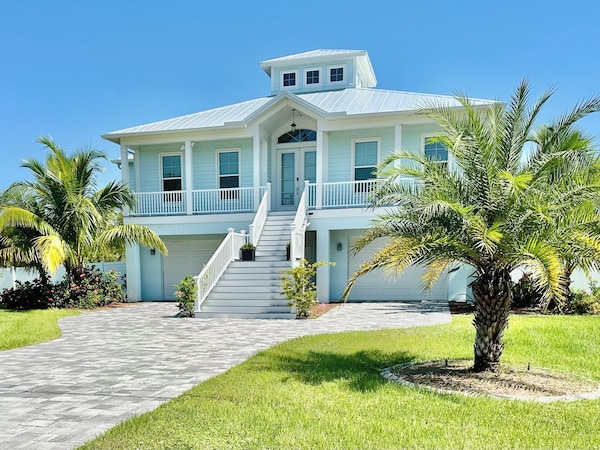 3 Bed 2 Bath Beach House Near Boca Grande With Pool + Sauna + Spa + Mini Golf - Englewood, FL