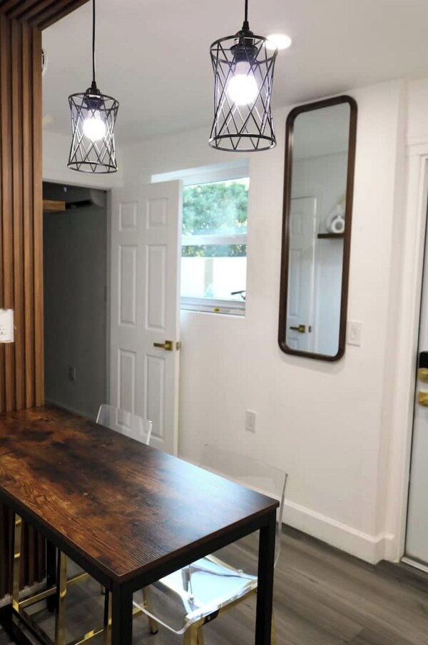Coastal Haven Casita  Pvt Suite Pet Friendly - Saint Petersburg, FL