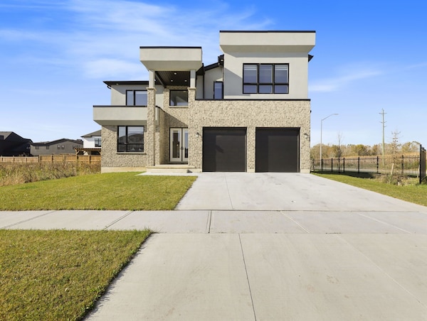 Luxury 5br London Escape: Perfect For Families & Groups! - Ontario
