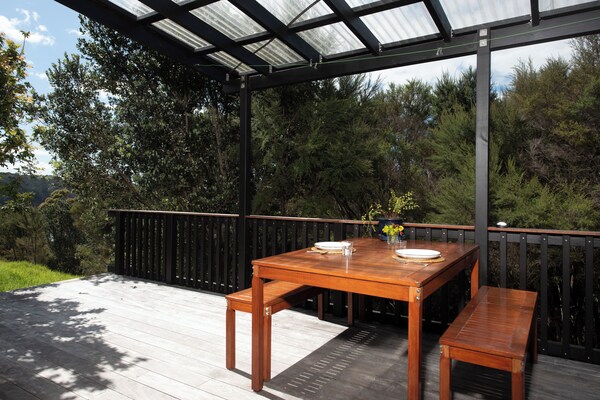 Eagle Heights Glamping Cabin - Russell