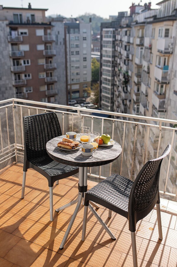 Amara Apartmnt *Amonaren Etxea*. Free Wifi, Rooms, Rent Parking. - Usúrbil