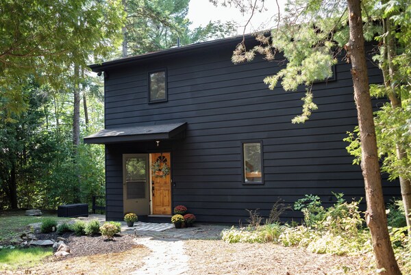 Huntsville Cottage | Beach | Dock | Hot Tub | Pet - Ontario 60