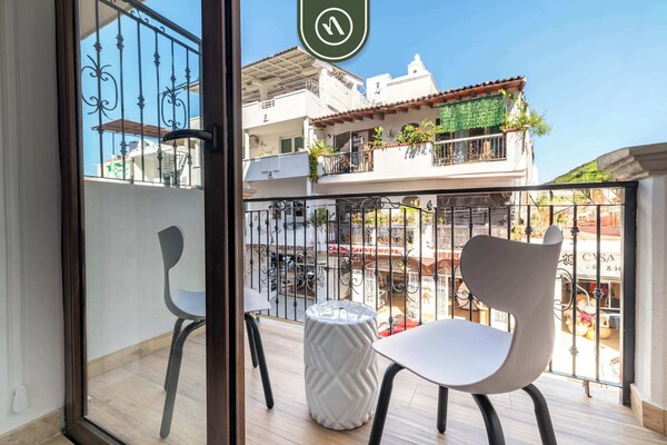 Centric 1 Br Condo In Zona Romantica - Pool - Puerto Vallarta