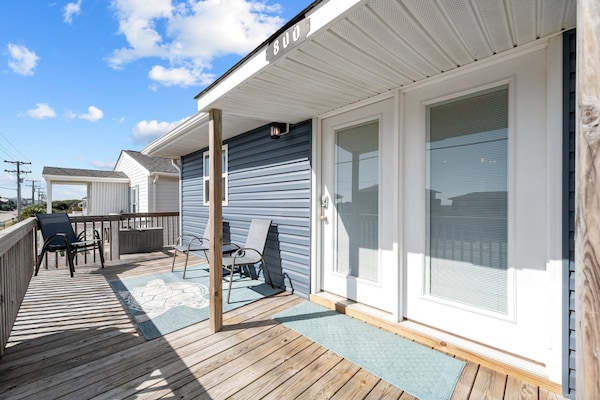 Seas The Day #175 - 5 Br/2 Ba 2nd Row House In Topsail Beach! Dog Friendly! - Hampstead, NC