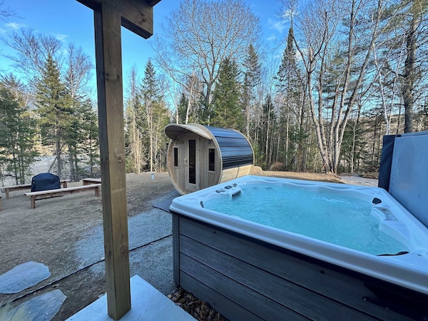 New ! New Chalet In St-côme - Quebec