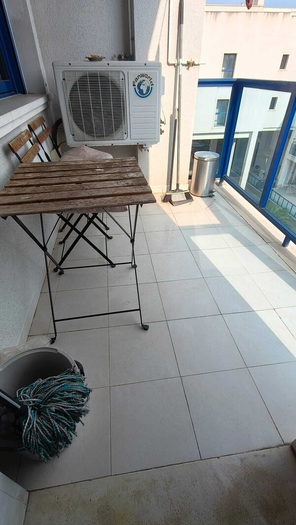 Self Catering, 1 Bed, 1 Bath, Kitchen, Living Room, Apartment. - Alicante
