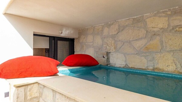 An Exquisite Retreat Where Luxury And Tranquility Blend Seamlessly. - Chania