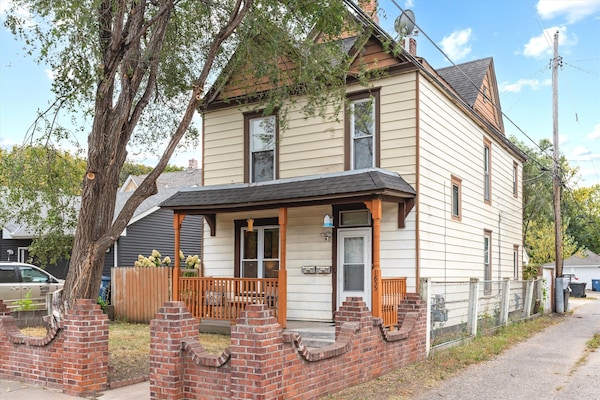 Tulip House - Quiet Home 10 Minutes From Downtown Minneapolis - Saint Paul, MN