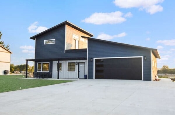 Great 3-bedroom House On Beautiful Lake Shetek Sleeps 10! - The Lakes, MN