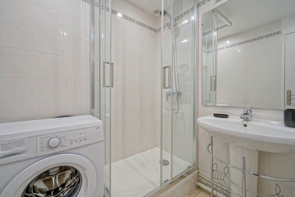 Appartement Lumineux, Proche Sites Touristiques - Saint-Ouen