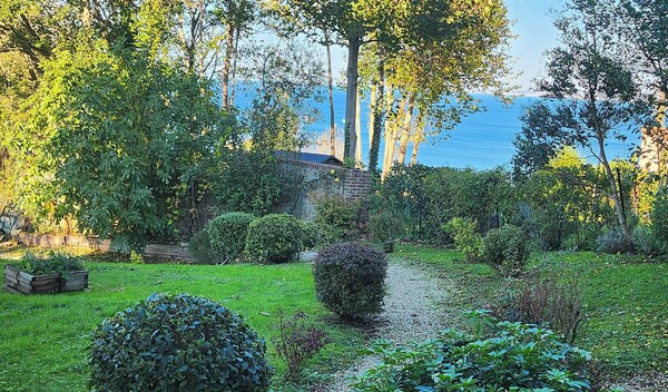 Splendide Appartement Vue Mer Et Jardin Fleuri - Plage de Villers-sur-Mer