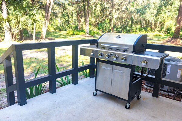 New Luxury Romantic Couples Eclectic Retreat, Fully Loaded, St. Augustine 2b2b - St. Augustine, FL