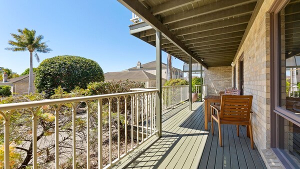 7/9 Mort Ave, Dalmeny - Dalmeny