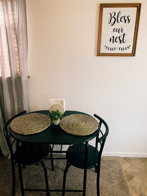 Chic & Cozy 1 Bedroom Guest-house In The Heart Of Medford - Eagle Point, OR