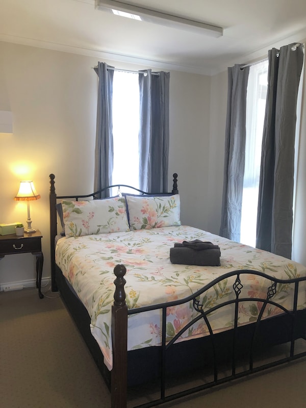 Heart Of The Farm Country Cottage - Broadford, Australia