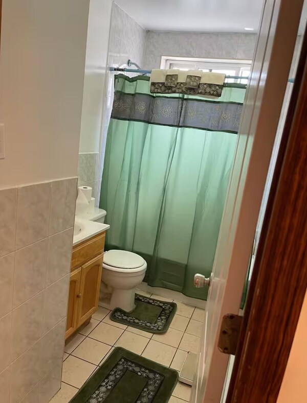 Charming 1-bedroom Apartment With Wifi, Ac In Delightful Queens - New York City
