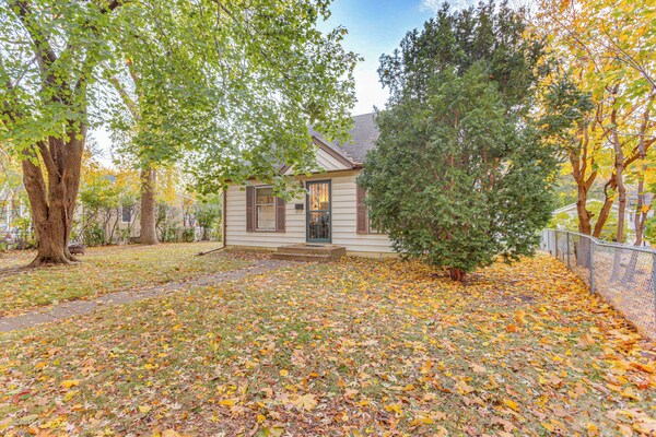 7 Mi To Downtown Minneapolis: Home W/ Fire Pit! - Prior Lake, MN