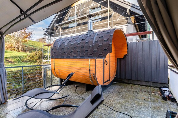 Ferienwohnung 'Helle' Mit Bergblick, Privater Terrasse Und Wi-fi - Overath