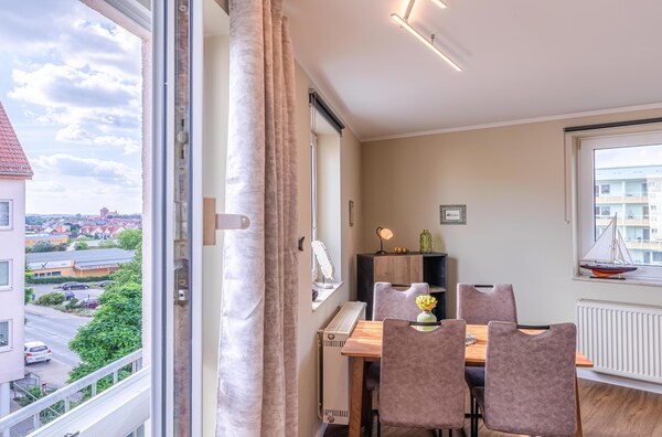 Modern Vacation Apartment For Two People With A View Of The Old Town Of Waren. - Waren