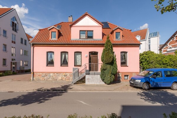 Cozy Vacation Apartment In A Quiet Location In Waren (Müritz) - Waren
