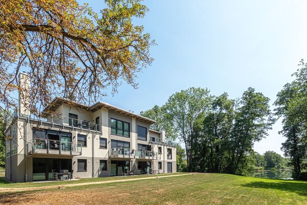 Vacation Apartment With Terrace On Lake Krakow - Krakow am See