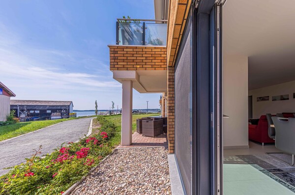 Ground Floor 5-star Vacation Apartment Leonie With Large Terrace - Waren
