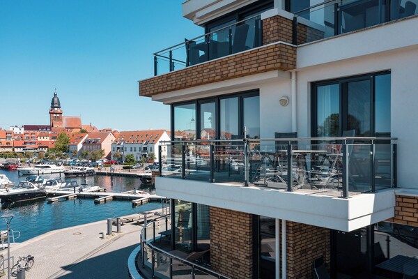 5-star Vacation Apartment Panorama Suite In The Hafenresidenz Waren (Müritz) - Waren