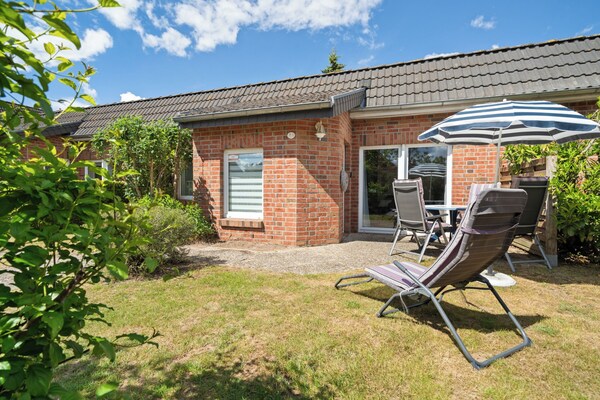 Vacation Home Blumenhaus Not Far From The Müritz - With Garden And Terrace - Waren