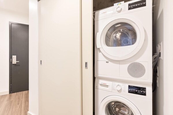 Luxury Apt With Amenities - Massachusetts