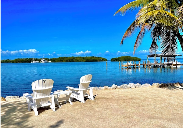 Bayside Harborview Cottage At The Coconut Palm On The Florida Bay - Islamorada, FL