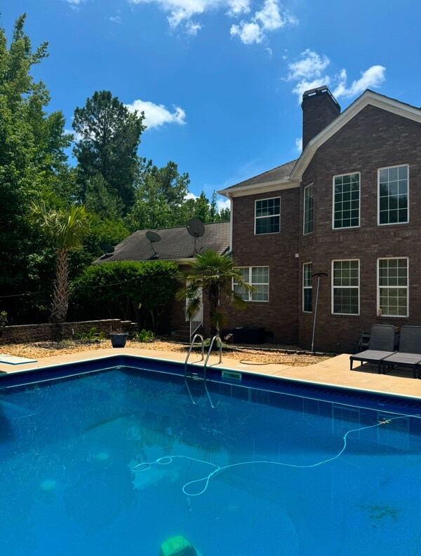 Poolside Estate In Charming Chattahoochee Hills, With  Wifi, Ac - Lake Margaret, Newnan