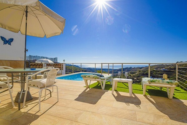 Villa El Cortijo - Two Bedroom Villa, Sleeps 4 - Canillas de Albaida