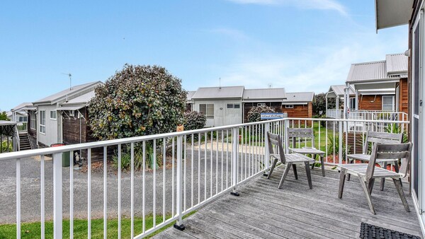 Beach Escape At Caves Beach Villas - Lake Macquarie